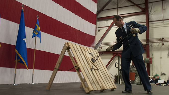 152nd Airlift Wing > Home